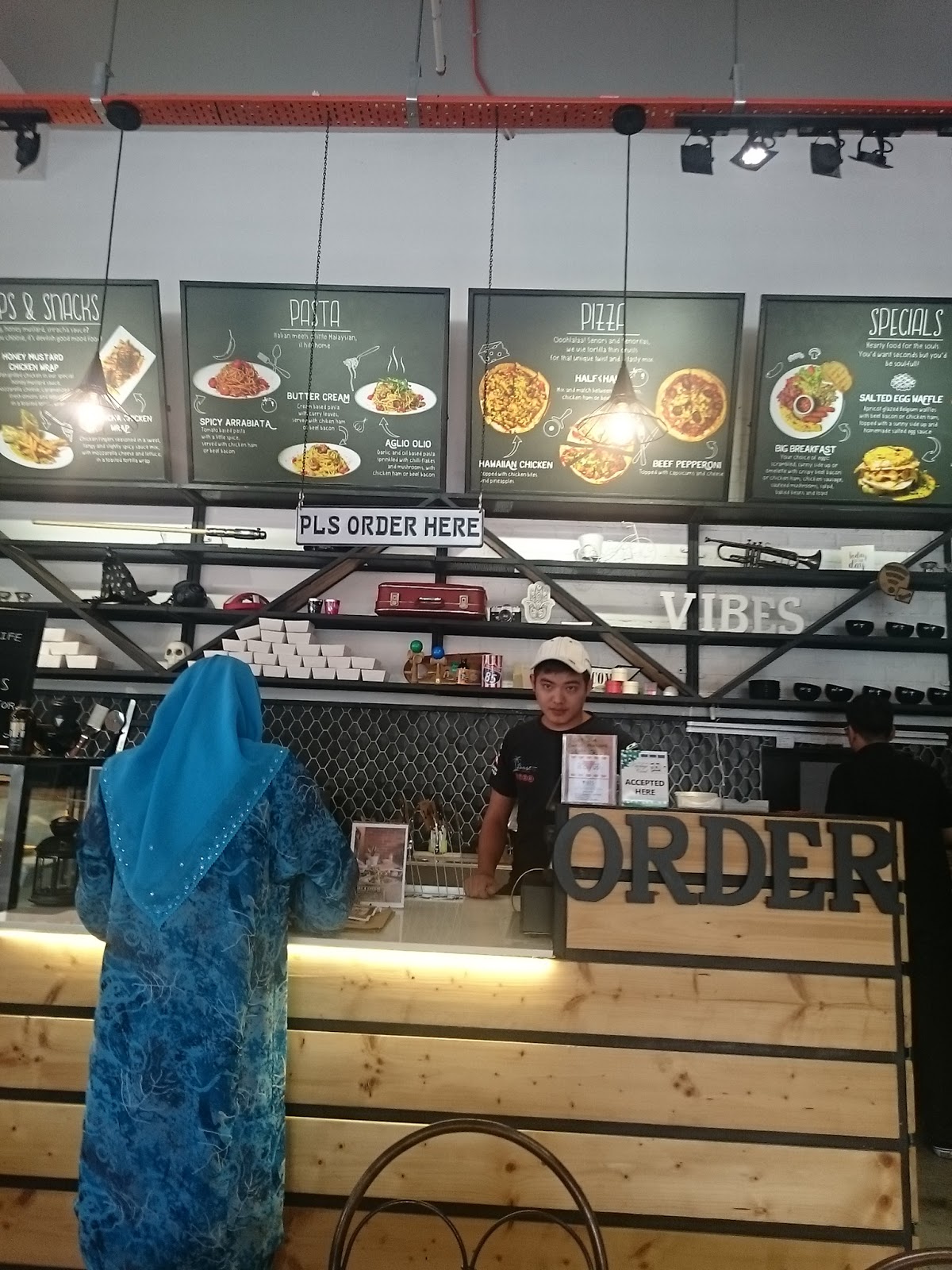 My Life & My Loves ::.: Vibes Cafe & Bistro @ Utropolis Marketplace ...