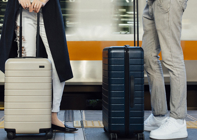 Lisa Mende Design: Best Smart Tech Carry-On Luggage for Travelers