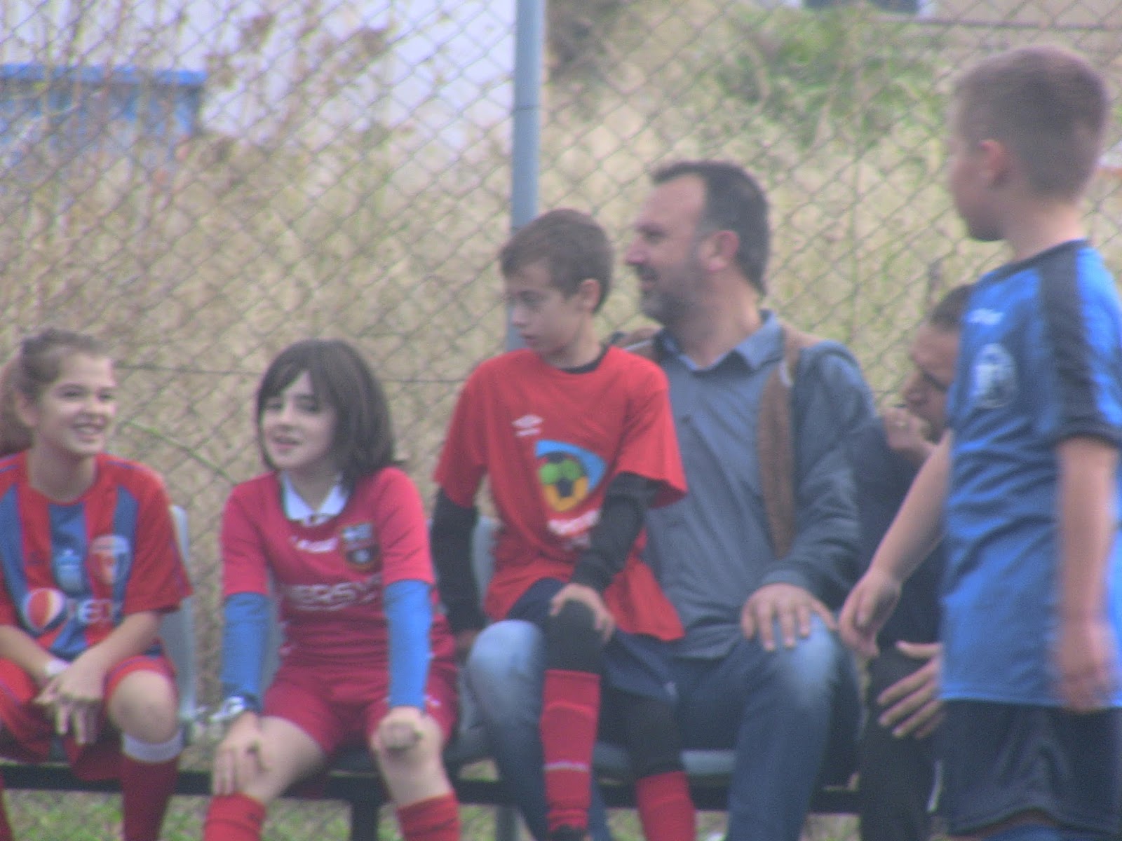 ΑΚΑΔΗΜΙΑ ΠΟΔΟΣΦΑΙΡΟΥ ΜΩΛΟΥ : ΦΩΤΟΓΡΑΦΙΚΟ ΥΛΙΚΟ ΑΠΟ ΤΟ ΠΑΙΧΝΙΔΙ ΜΕ ΤΗΝ ...