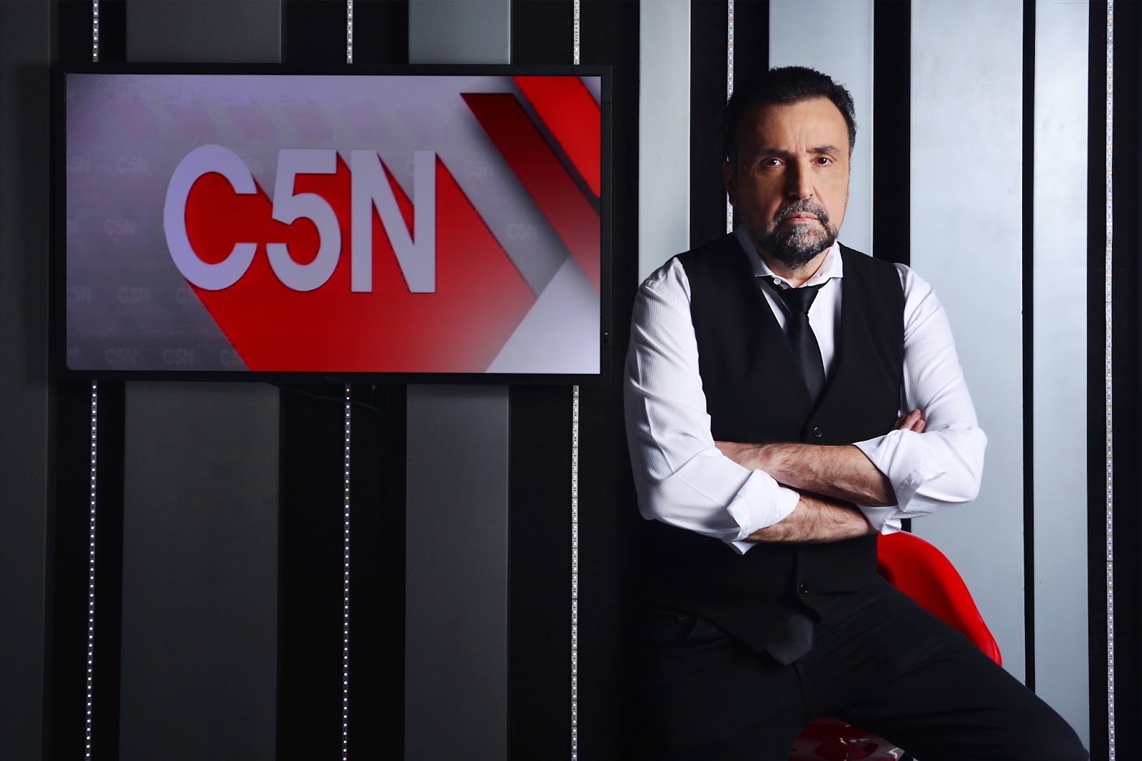 Espectacul-arte: ROBERTO NAVARRO ESTRENARÁ UN NUEVO PROGRAMA EN C5N