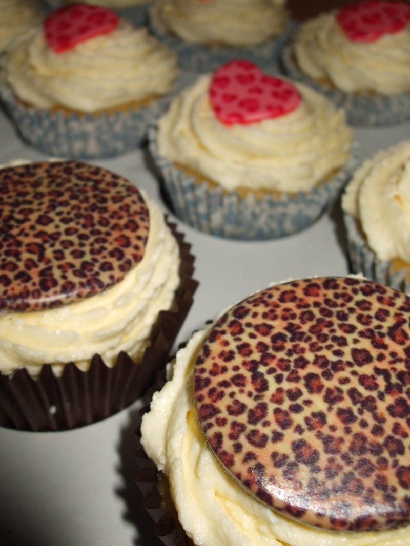 The Chic Leopard: A Cupcake Baking Fool.....