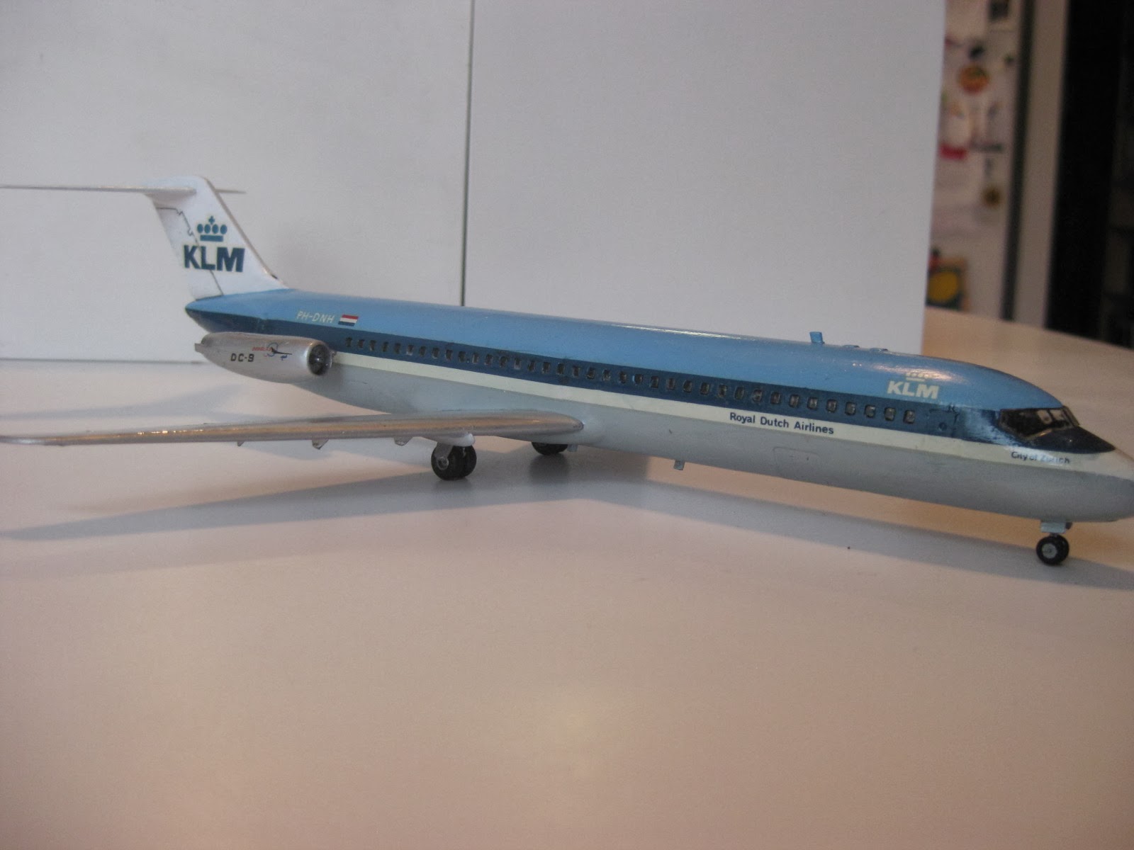 Endeavors in Plastic: KLM McDonnell Douglas DC-9, an Airfix kit in 1/ ...