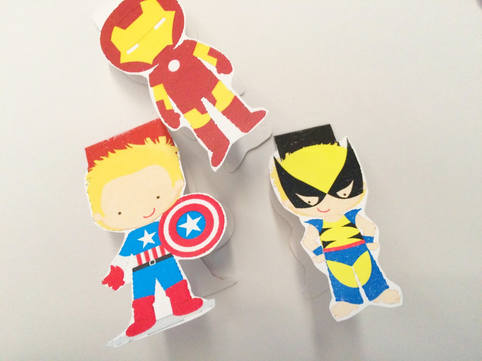DIY Party Mom: DIY Superhero Magnetic Bookmarks