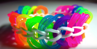 How to make a Triple Link Chain Rainbow Loom Bracelet ~ Loom Video
