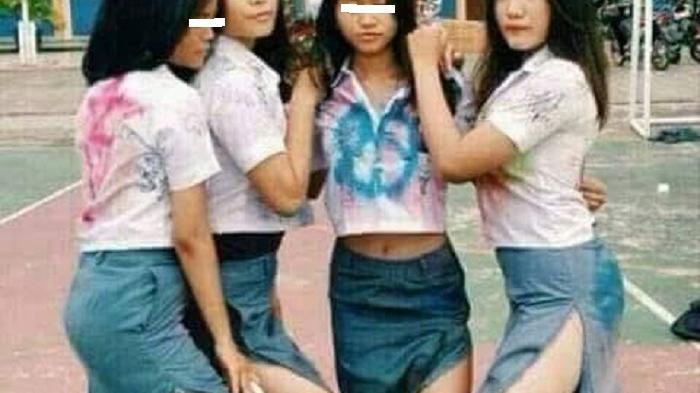 Pose Rok Span SMA Ketat Lagi Kekinian - Berjambang