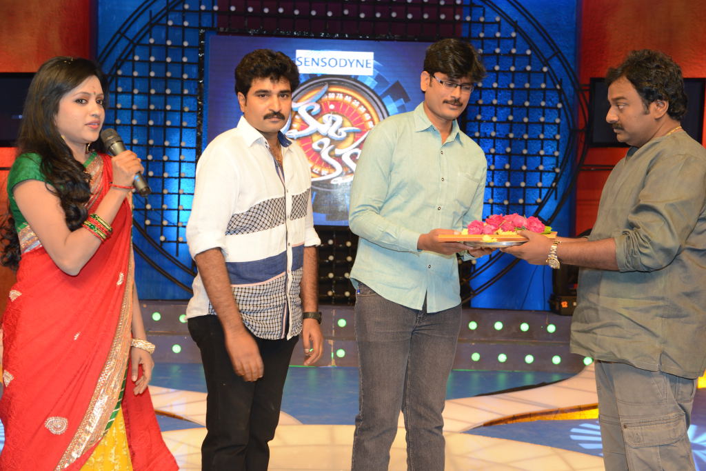Anchor Suma TV Show Lakku Kikku Launch | Tollywood Movie News,Stills ...