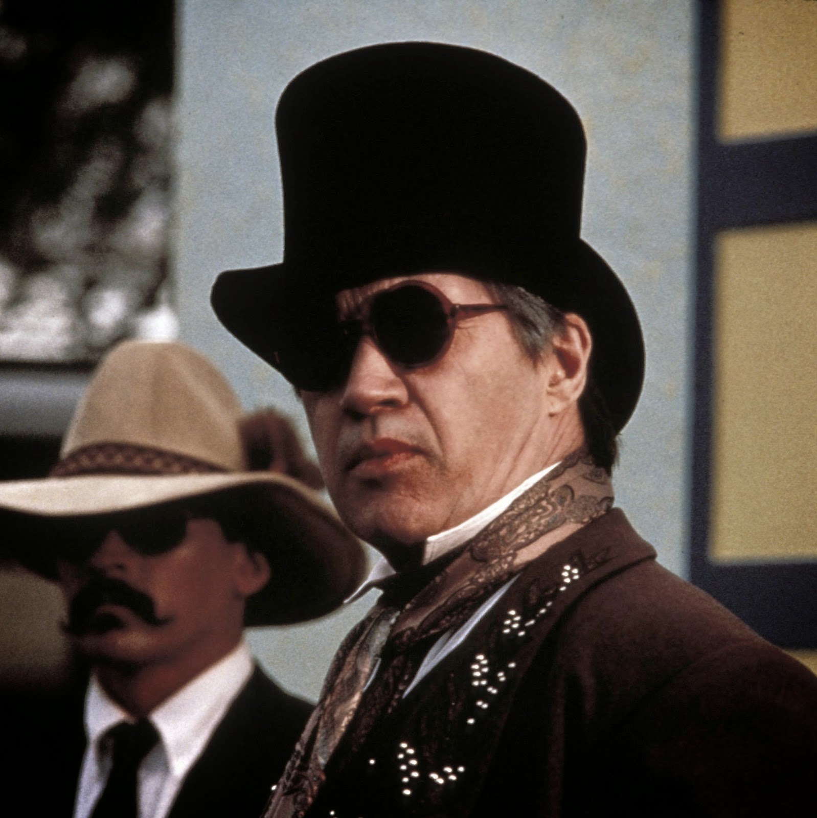 Bespectacled Birthdays: David Carradine (Sundown: The Vampire In ...