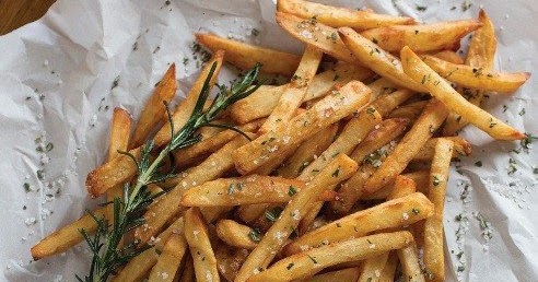 The Grim Adventures Of A Refined Savage: Rustic Rosemary Oven Chips