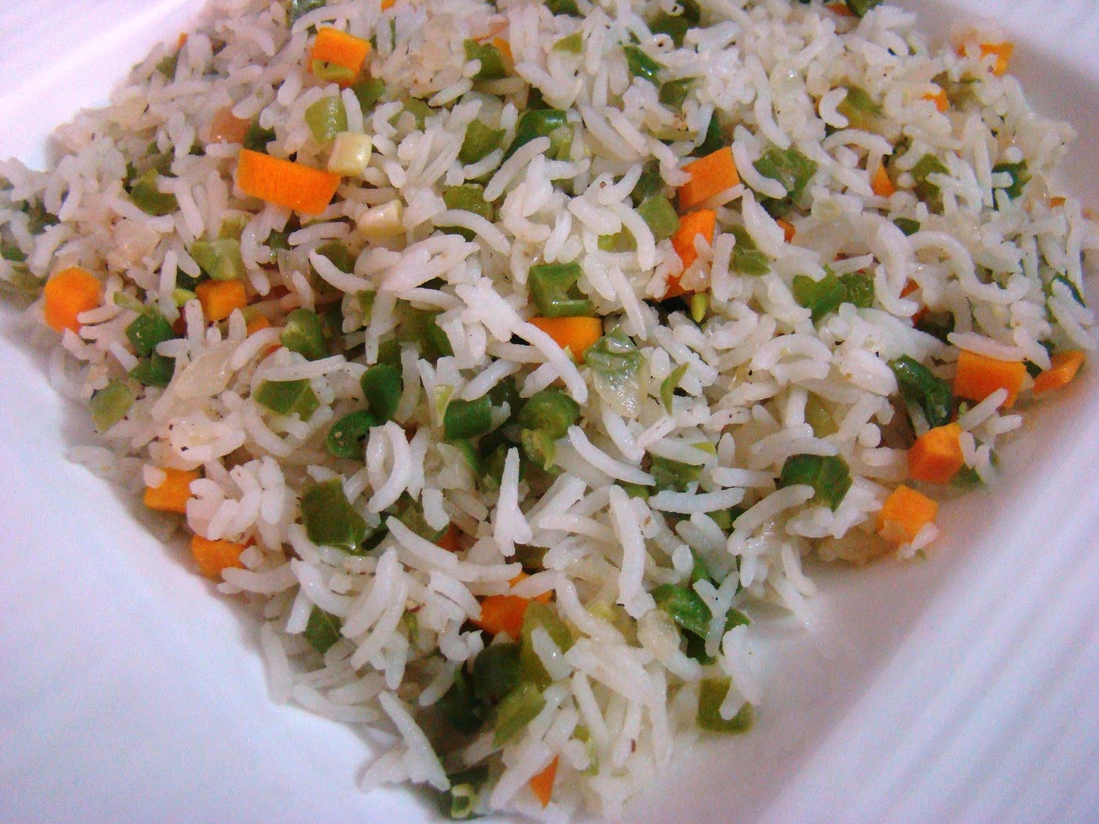 Veggiesome: Vegetable Fried Rice / Capsicum Fried Rice