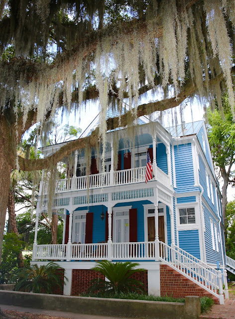 Sweet Southern Days: The Best Small Southern Town