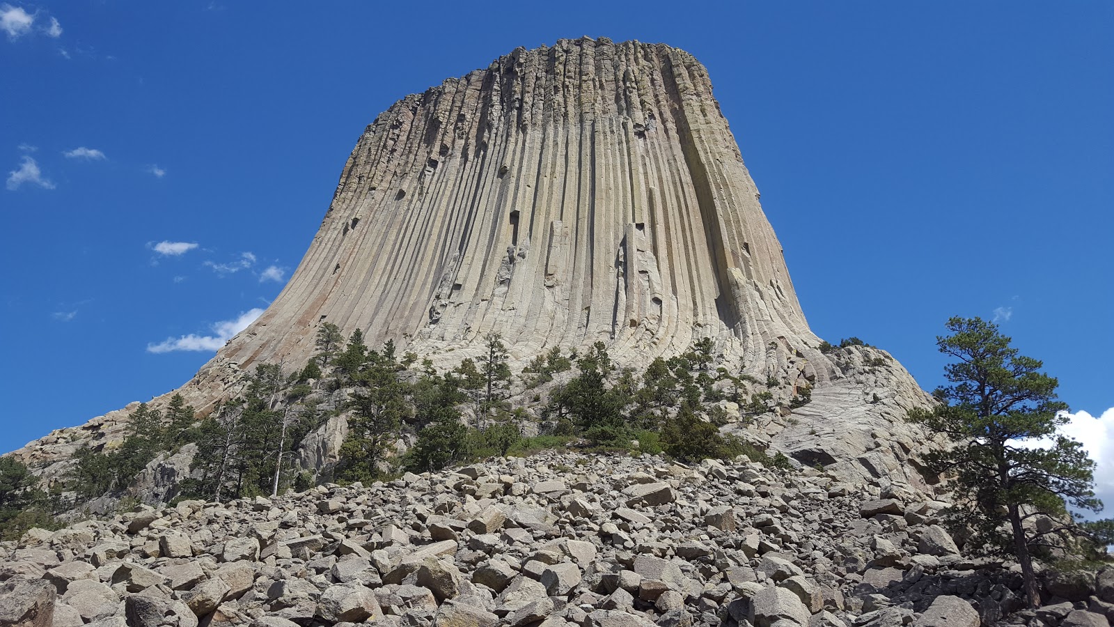 Life Rocks When Your Living Room Rolls: Travel to Rozet, WY