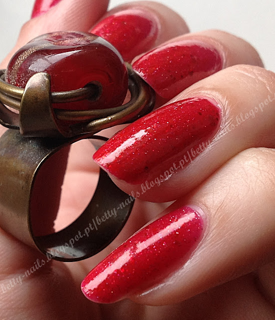 Betty Nails: *R* Red Dog Designs [Indie Guide Project]