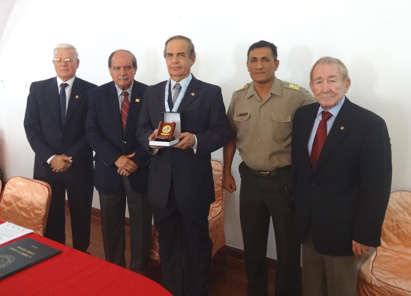 "el reportero vecinal": LEGIÓN PERUANA DE A GUARDIA INCORPORA COMO ...