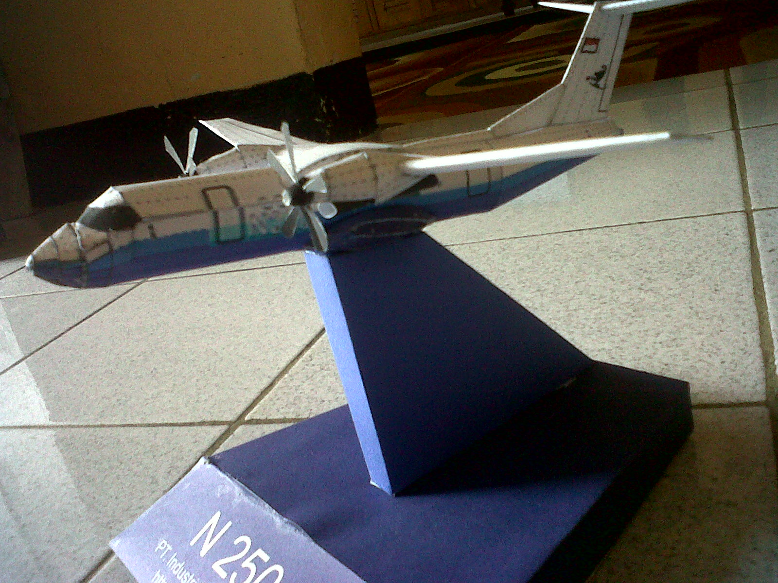 N 250 Paper aircraft