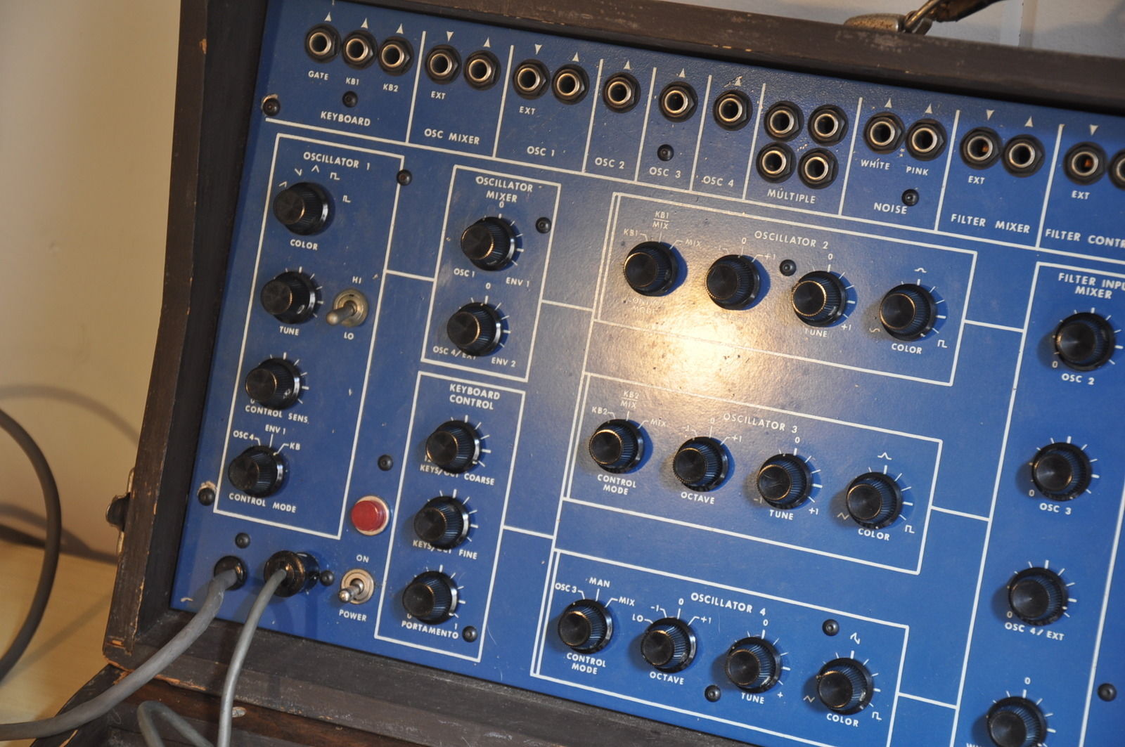MATRIXSYNTH: Blue EML 100 Electrocomp