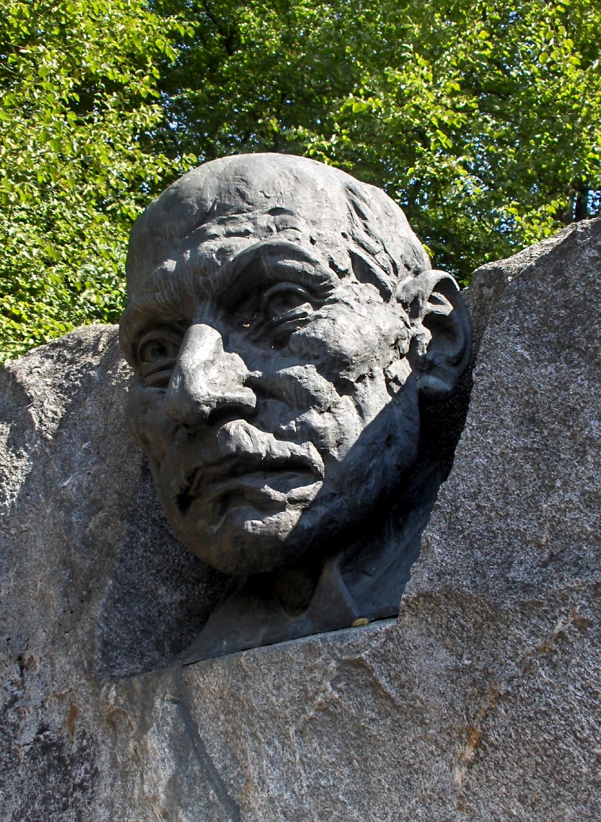 FROZEN POETS: OSKAR LUTS (1887-1953)