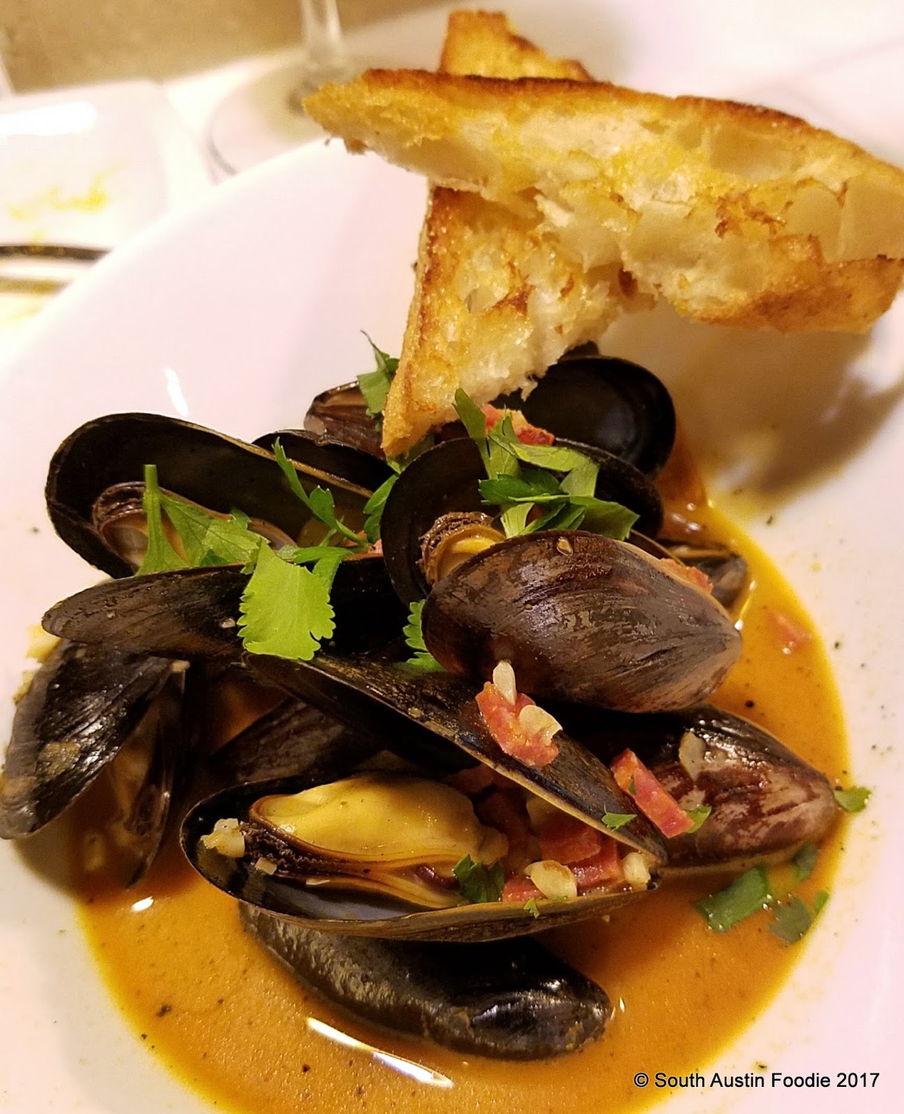 South Austin Foodie: First Look: El Chipirón