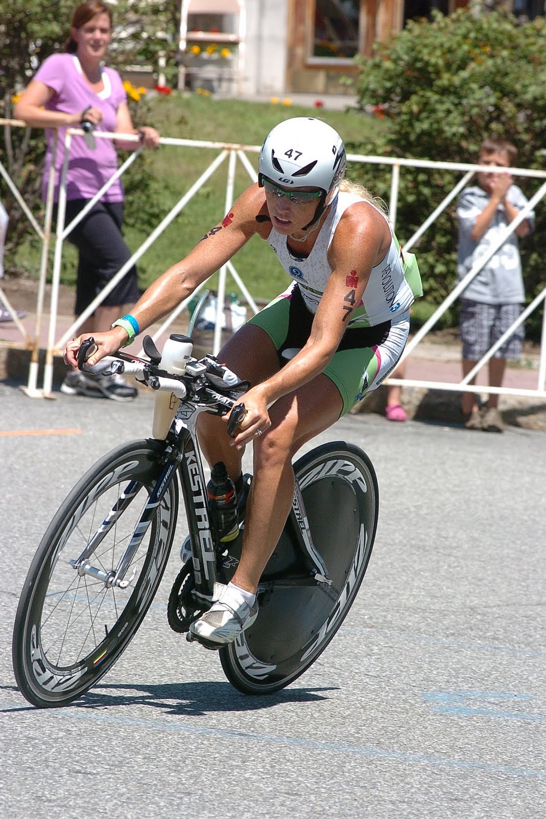 JACQUI GORDON PROFESSIONAL TRIATHLETE : July 2011