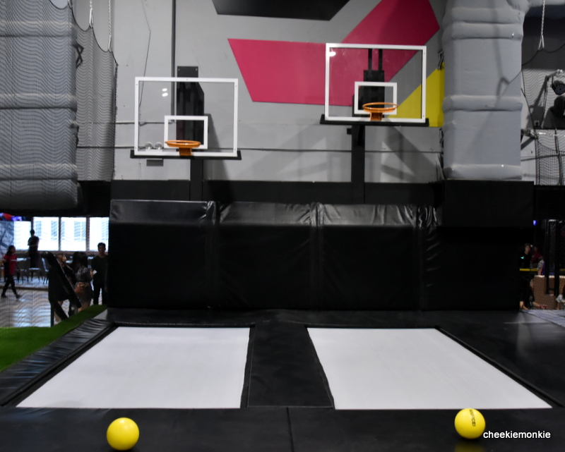 Cheekiemonkies: Singapore Parenting & Lifestyle Blog: Rebounding Fun ...