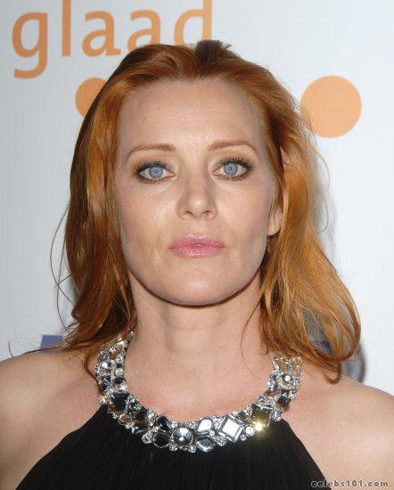 Angela Featherstone | Celebrities Photos Hub