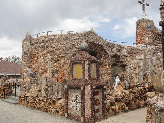 How to Love Where You Are and Eat Where the Locals Eat!!: CATCHING UP ...