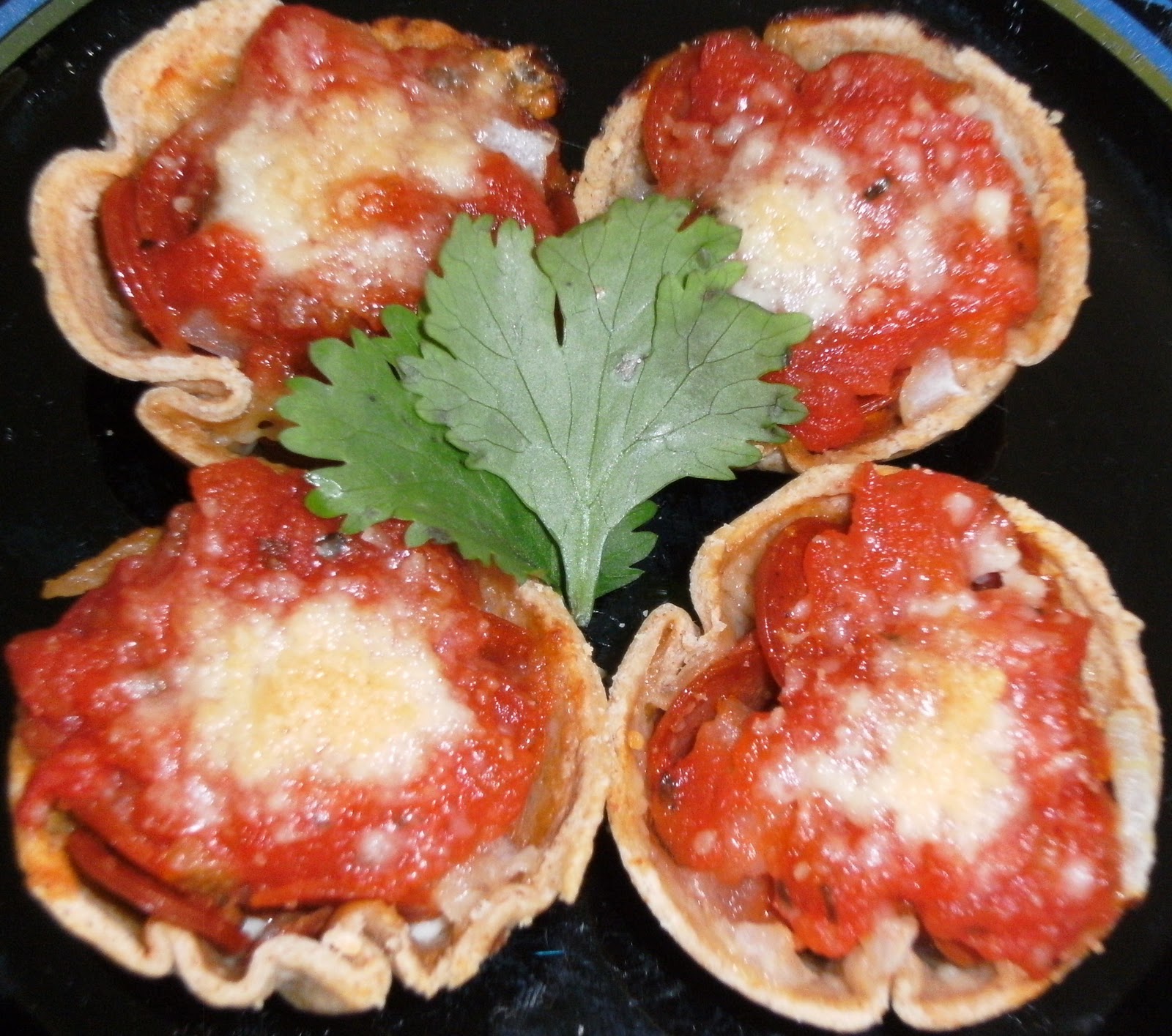 ¡Bye Bye Pounds!: Mini Chicago-Style Deep Dish Pizzas