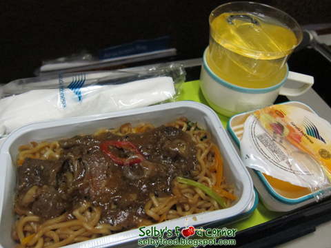 Selby's Food Corner: Garuda Indonesia Meal