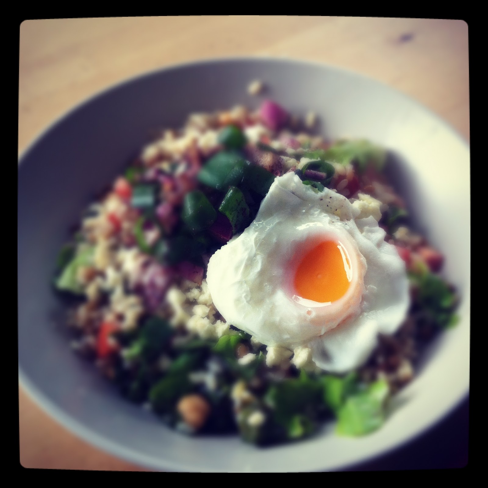SOULFUL HEALTHY LIVING: POACHED EGGS SERVED ON RAINBOW RICE