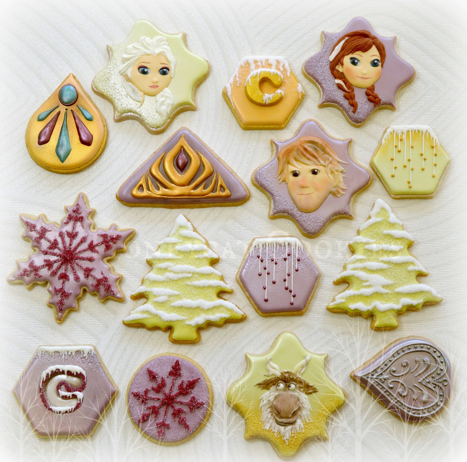 Honeycat Cookies: Elsa's nose job! New video tutorial on royal icing noses!