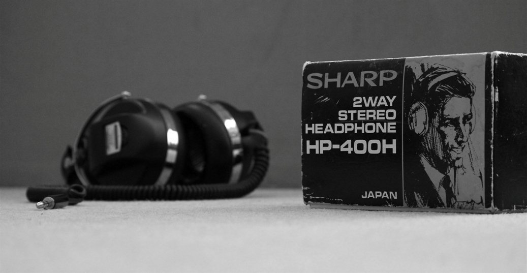 Back to the Oldschool Days...: Sharp HP-400H Stereo Headphone from 70's