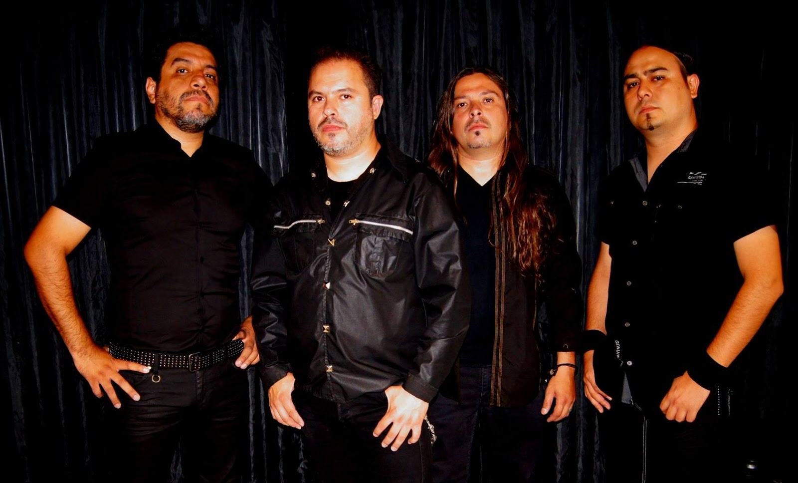 Entrevistamos a la banda de Monterrey IRA y su secreto para llevar 19 ...