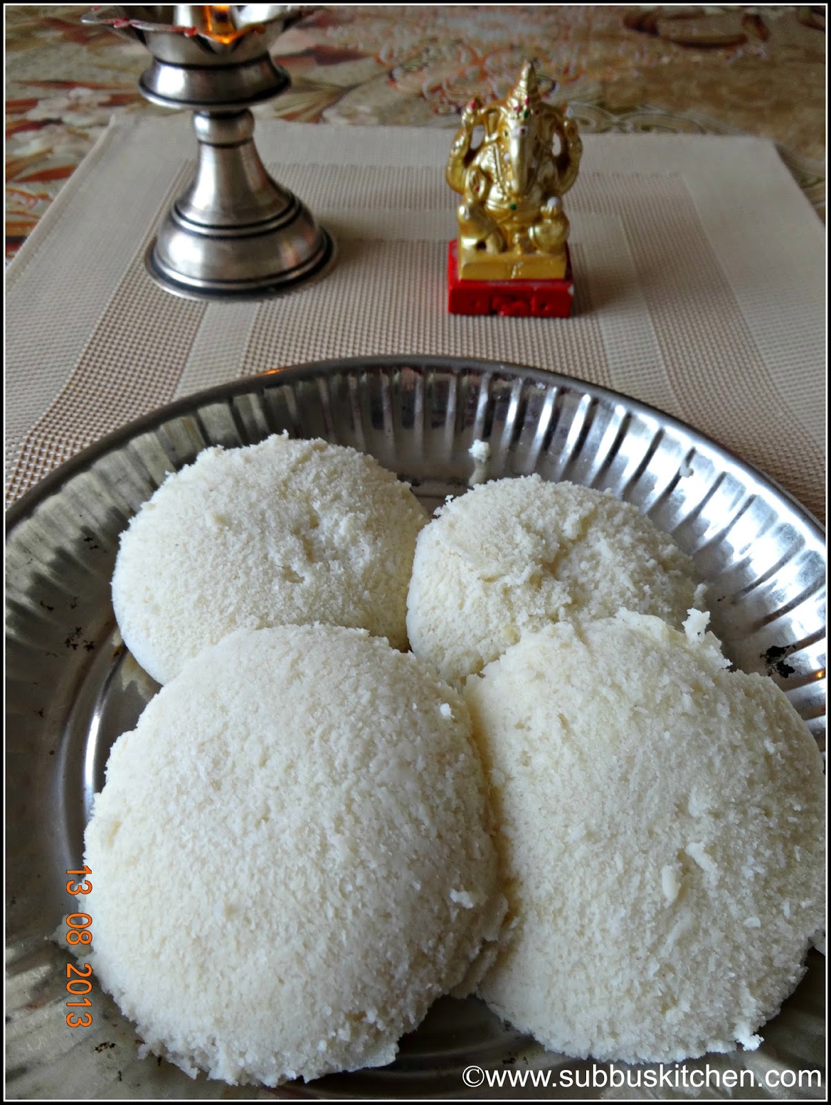 Pacharisi Idly ( Raw rice Idly) - Subbus Kitchen