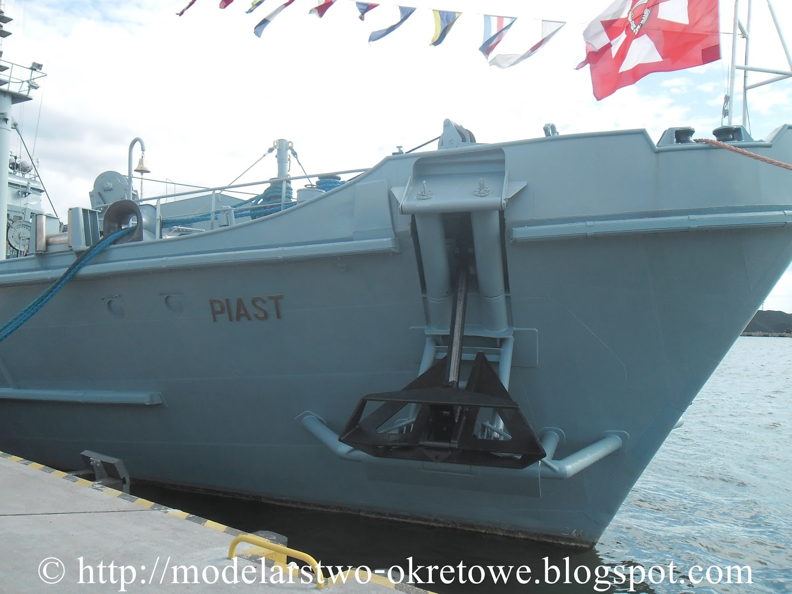 Modelarstwo okrętowe: Święto Wojska Polskiego - Wodowanie monety ORP ...