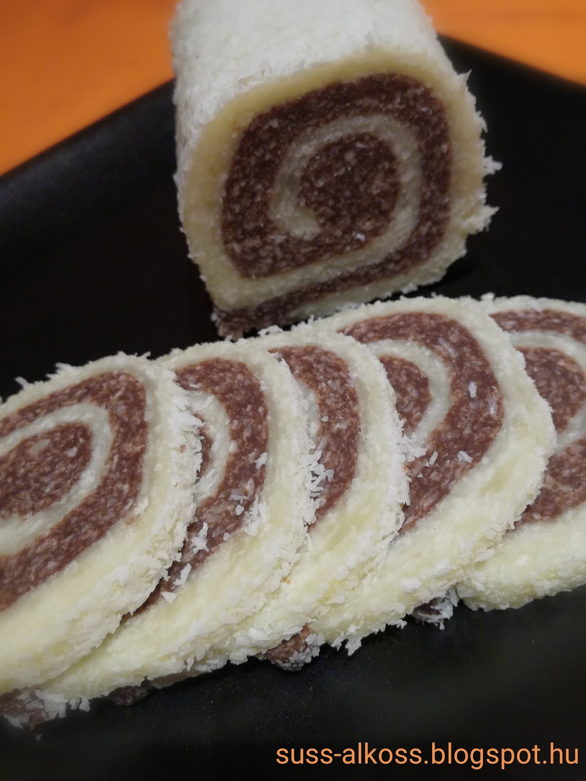 Süss, alkoss...!: Vásári kókusztekercs