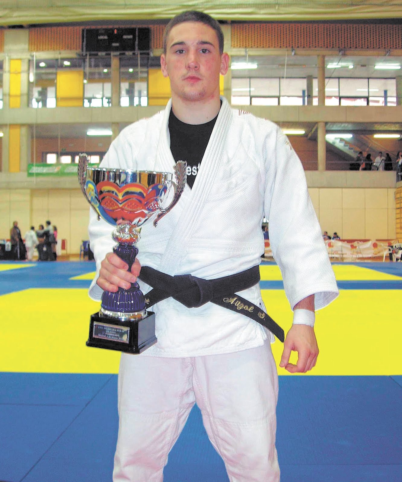 Aitzol el mejor en Francia con un bronce - Historia Deportiva