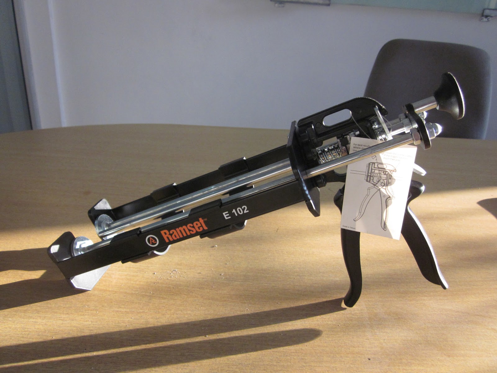 Ramset MBT Medan: E102 Dispensing tool for Epcon G5