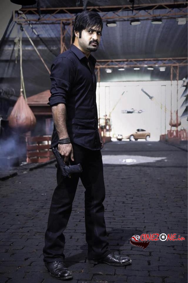 Badshah Latest Stills - CINEZONE