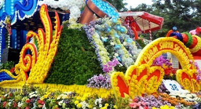 PARADE BUNGA DAN BUDAYA 2015 SURABAYA - wongcrewchild