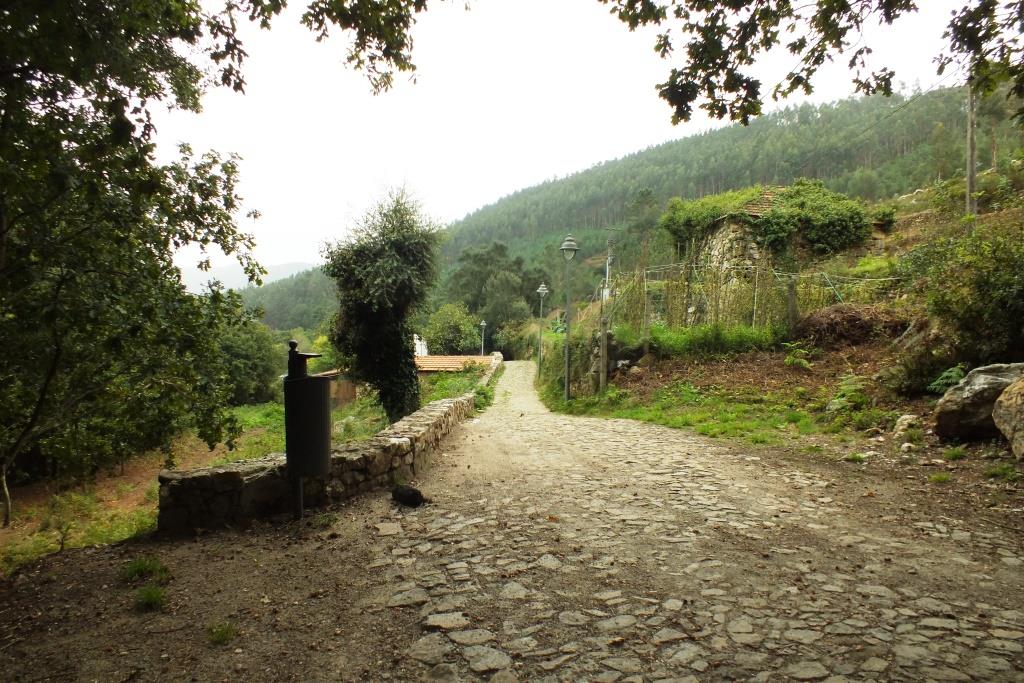 Pisatrilhos: Trilho Aldeia de Couce - Valongo