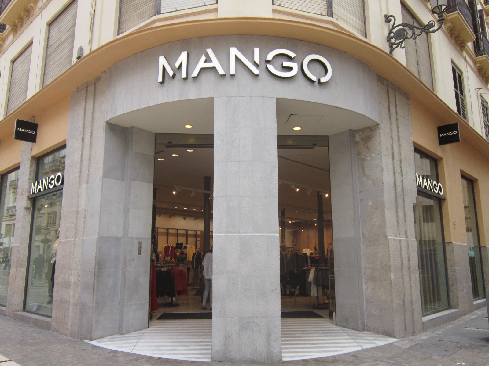 Animación y Marketing en el Punto de Venta: MERCHANDISING DE MANGO