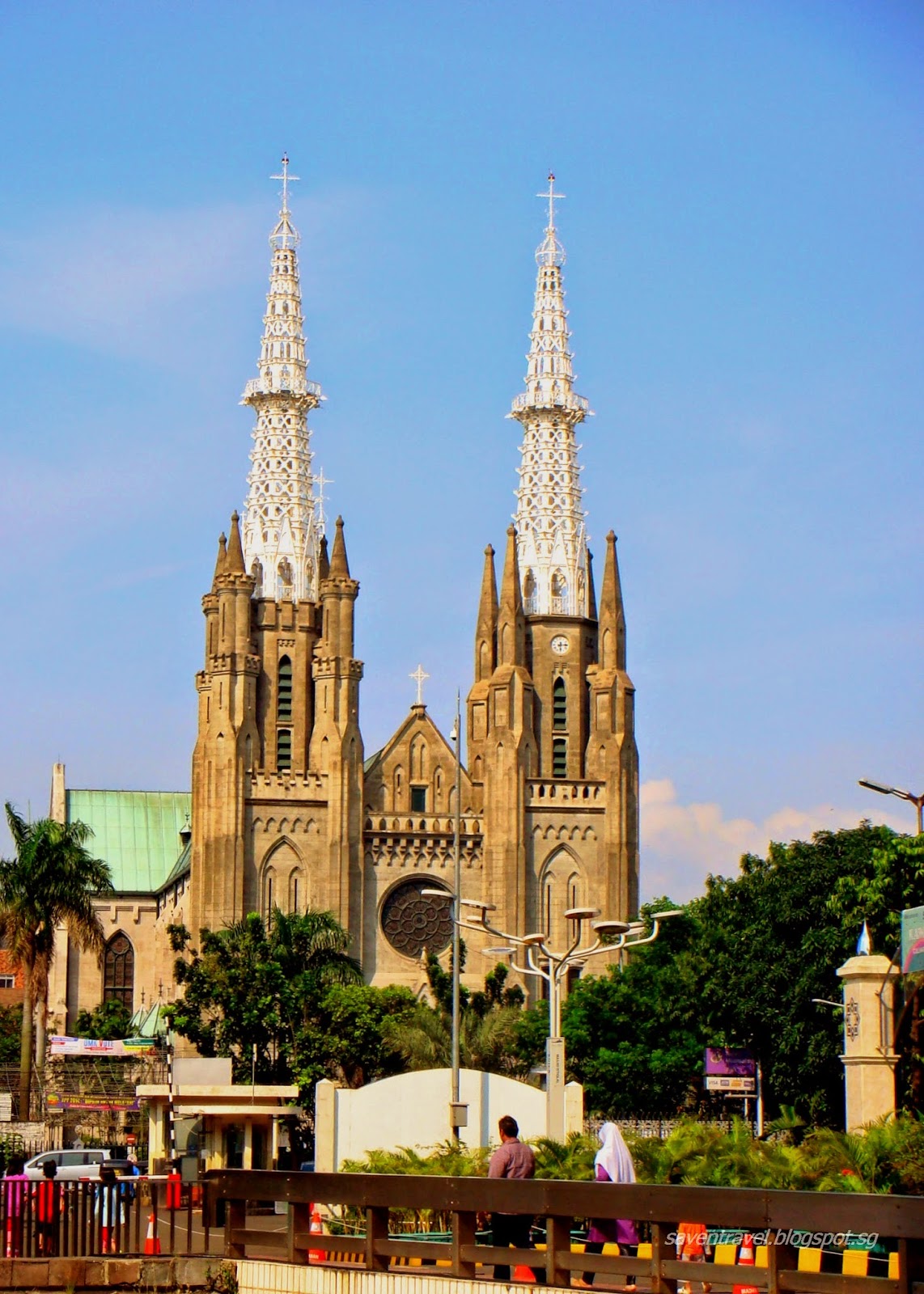 Save & Travel: Wander full Weekend in Batavia (1 of 2)