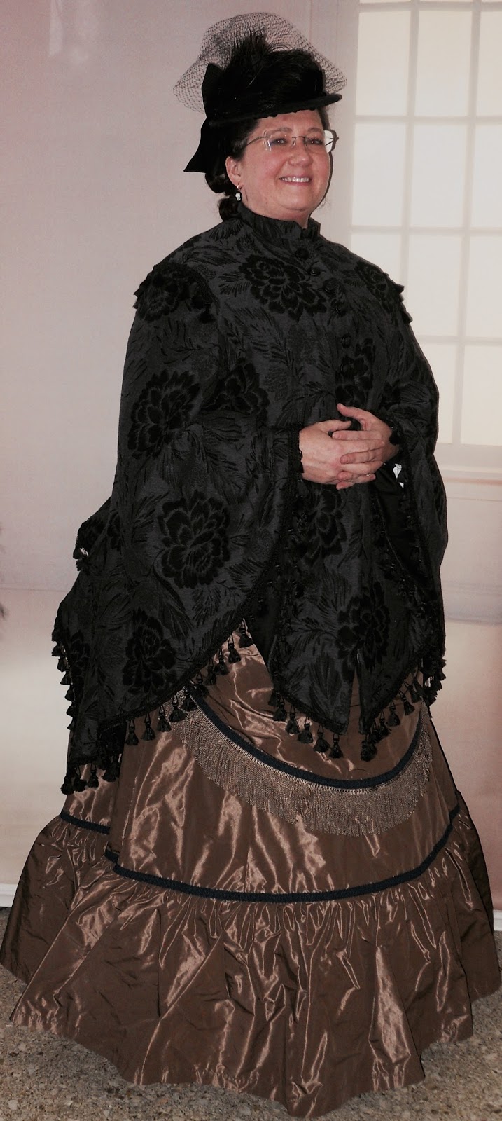 Sew Modern Sew Historical: Truly Victorian Talma Wrap TV500 bustle era ...