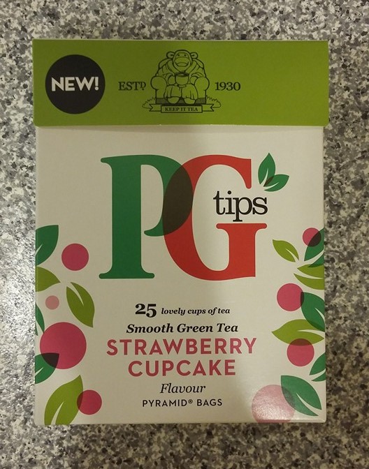 Foodie Eats: REVIEW - PG Tips Strawberry Cupcake