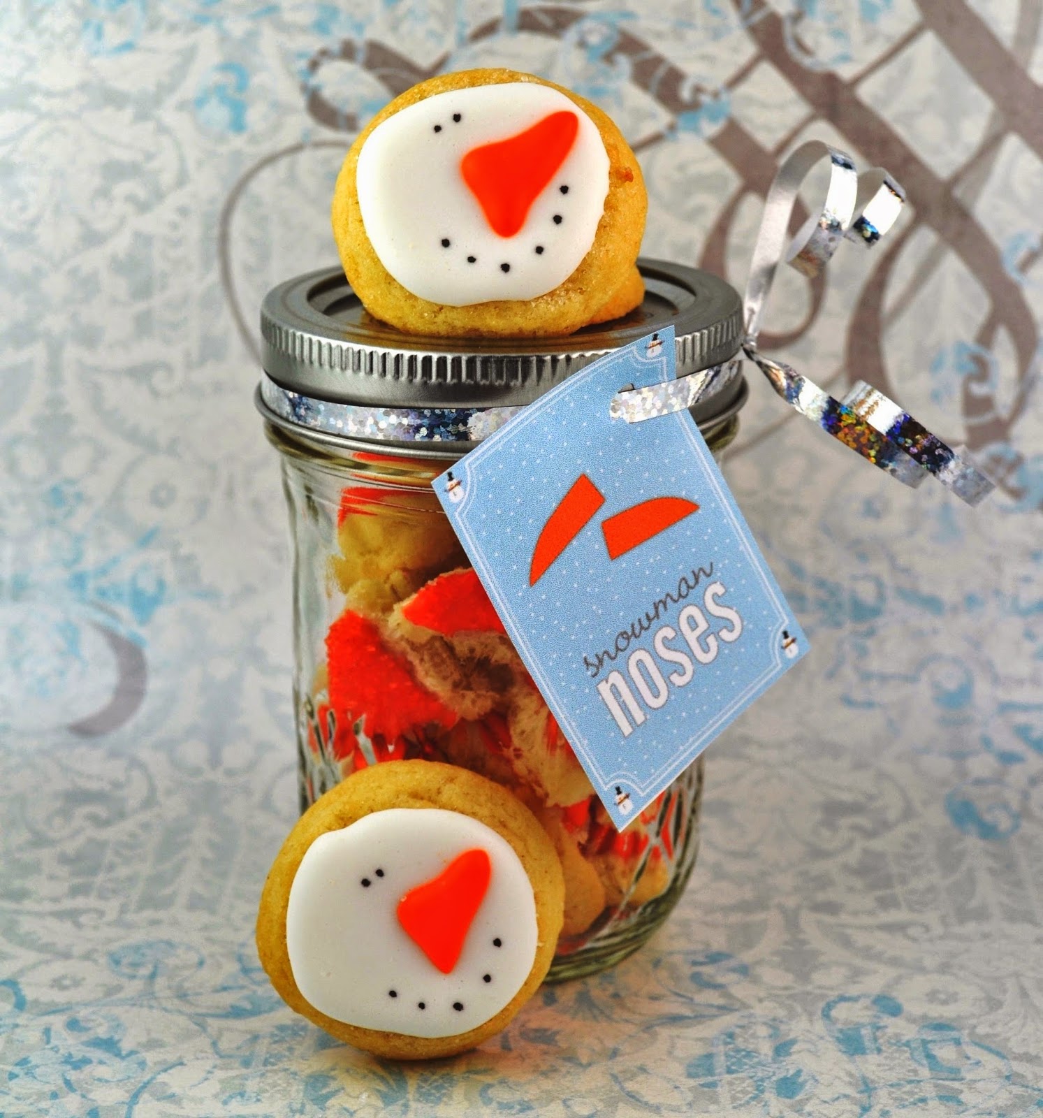 Sweetology: Snowman Nose Cookies in a Jar