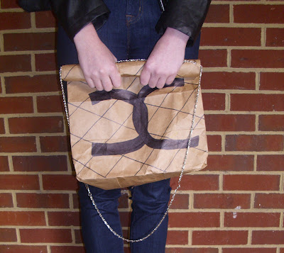 Fashion, Trends & More: DIY: Faux Chanel Paper Bag