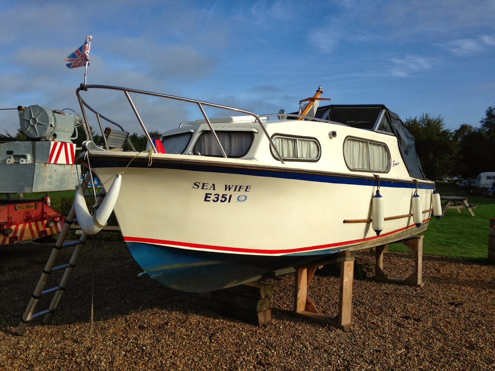 UK Marine Surveyor based in Preveza Greece.: Freeman 23