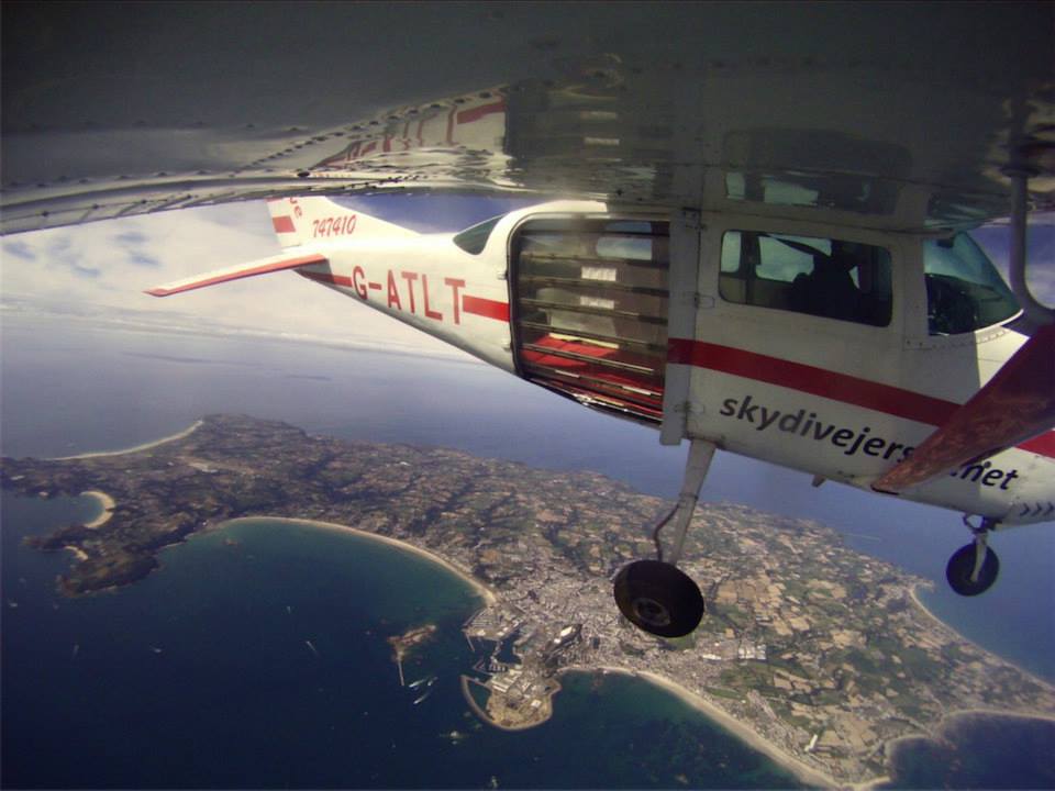 Ian Battrick: Summer Surf Jersey Channel Islands
