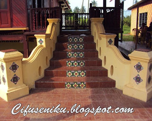 .: KEUNIKAN TANGGA BATU RUMAH MELAKA