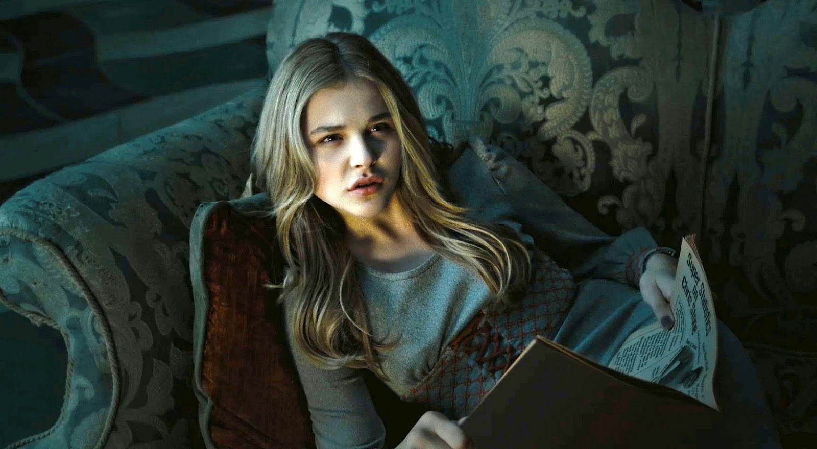 Chloe Grace Moretz is Carolyn, an eccentric teen in “Dark Shadows ...