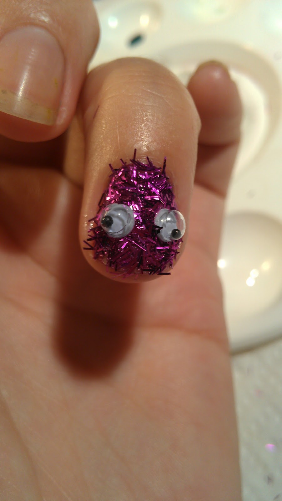 rainysunraynails: Halloween Silly Monster Manicure Howto (Easy)